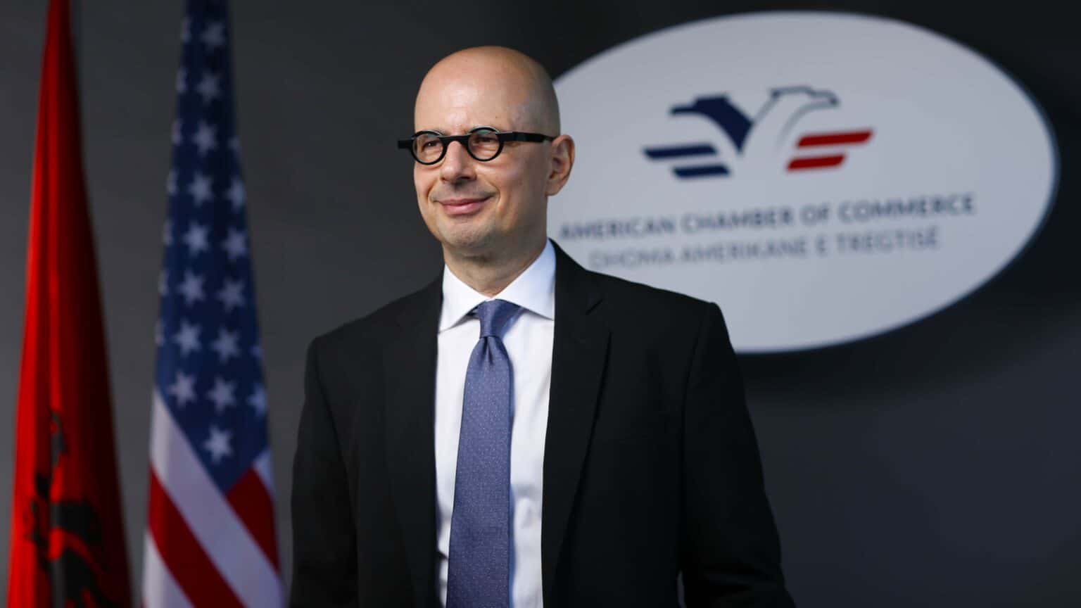 Presidenti Enio Jaço letër falenderimi dhe ftesë bashkëpunimi kompanive ...